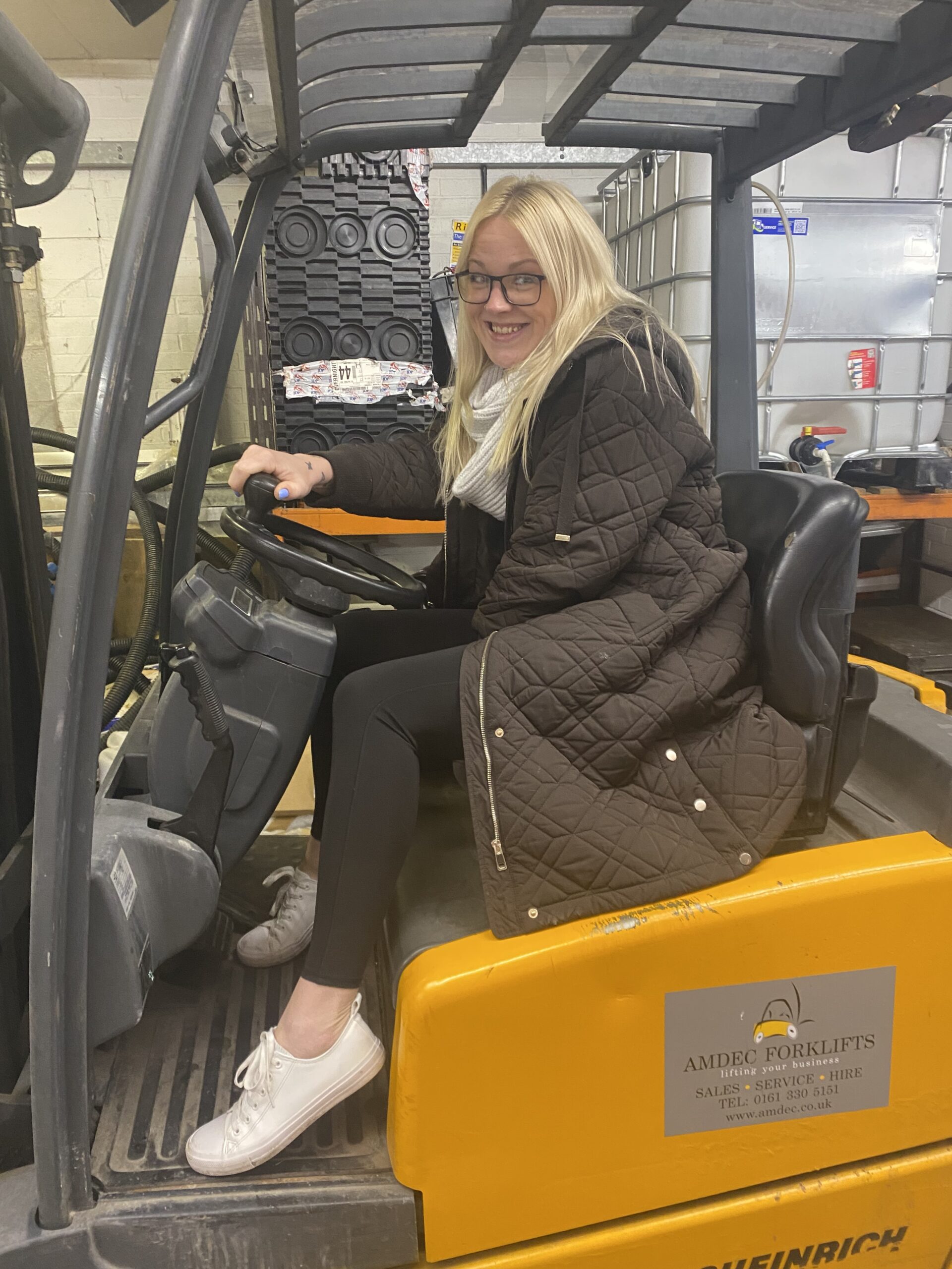 Aaron Group team members complete forklift training – Aaron Group